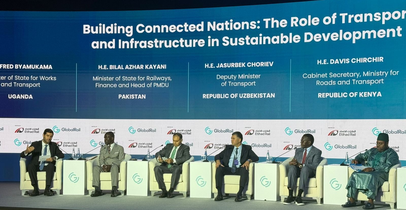 Pakistan Showcases Rail Vision at Global Rail Conference